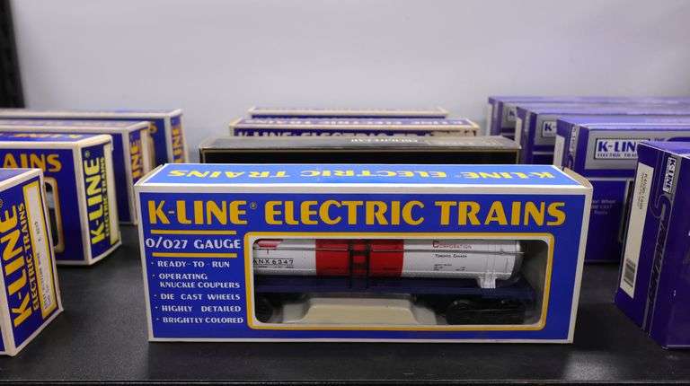Lot of Model Railroad Train Cars By K-Line - Dixon's Auction at Crumpton