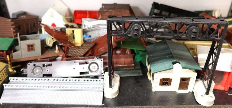Collection of Vintage Model Railroad Train Set Parts, Buildings ...