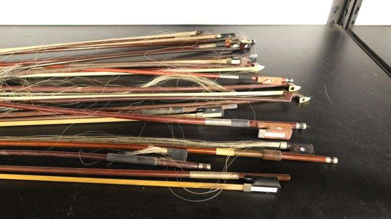 Collection of Antique Violin / Fiddle Bows - Dixon's Auction at Crumpton