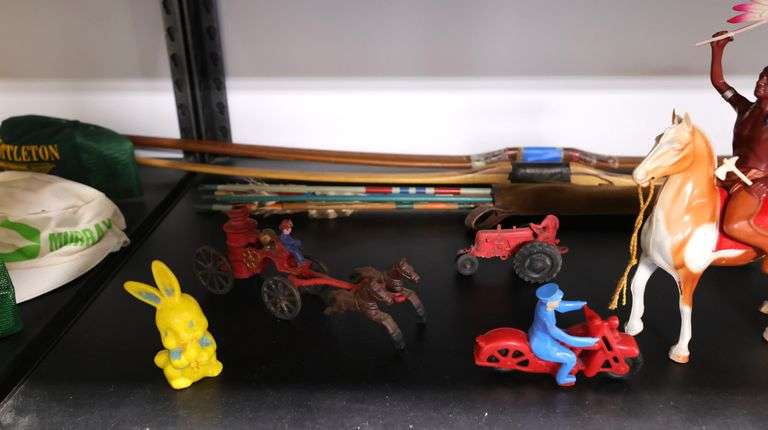 Lot of Vintage Model Railroad Train Track, Plastic & Cast Iron Toys ...