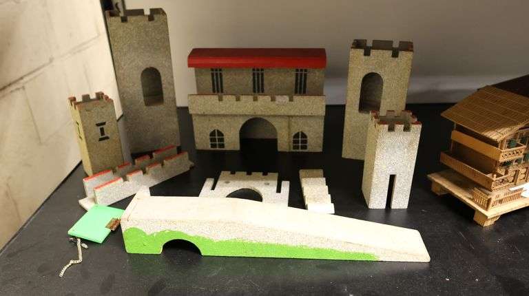 Lot Vintage Castle Play Set, Music Box, Folk Art Buildings - Dixon's ...