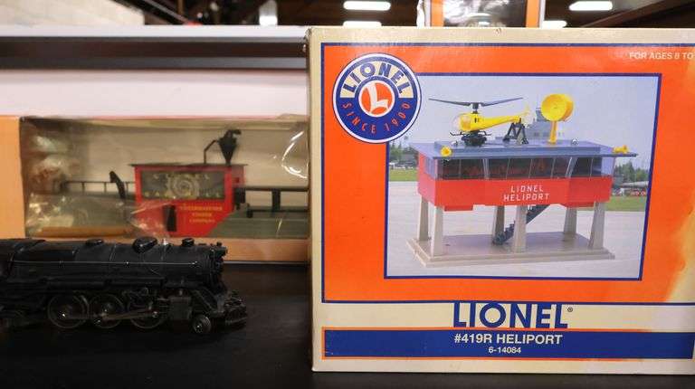 Collection of Vintage Model Railroad Train Engine & Buildings By Lionel ...