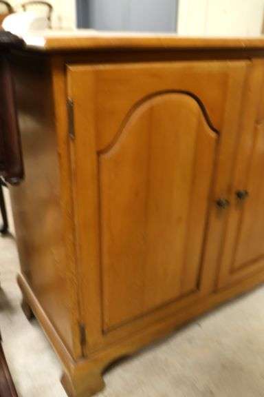 Vintage Farmhouse Maple Console - Dixon's Auction at Crumpton