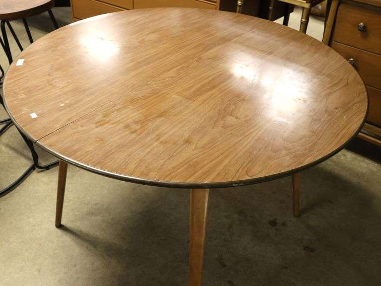 MCM Style Round Dining Table - Dixon's Auction at Crumpton