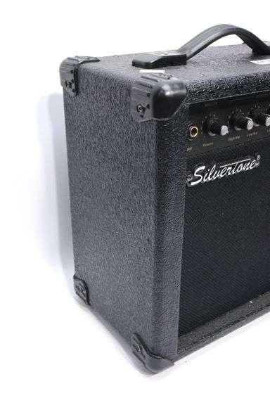 Silvertone Ba Xs Guitar Amp - Dixon's Auction at Crumpton