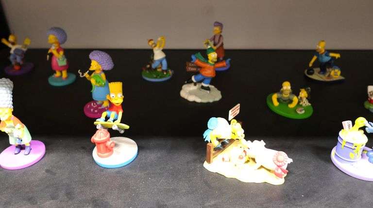 Lot of Simpsons Collector Figurines - Dixon's Auction at Crumpton