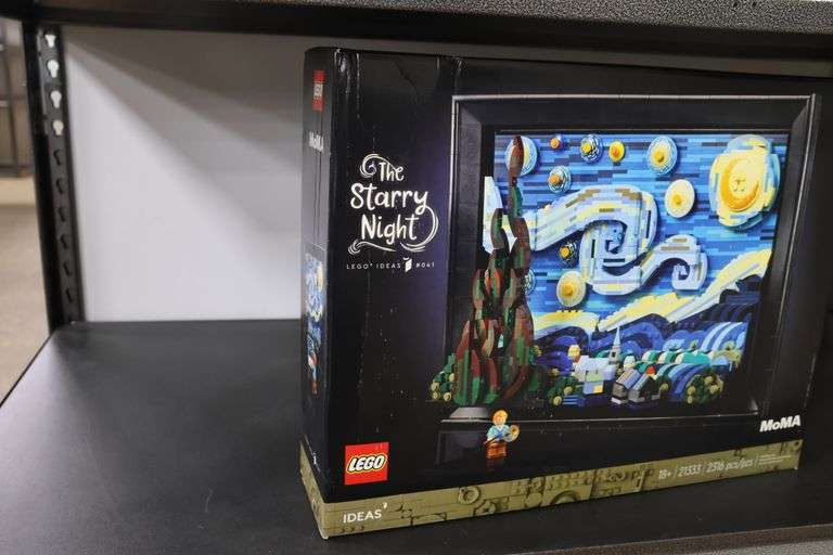 New (Guaranteed): Lego Ideas #21333 the Starry Night - Dixon's Auction ...