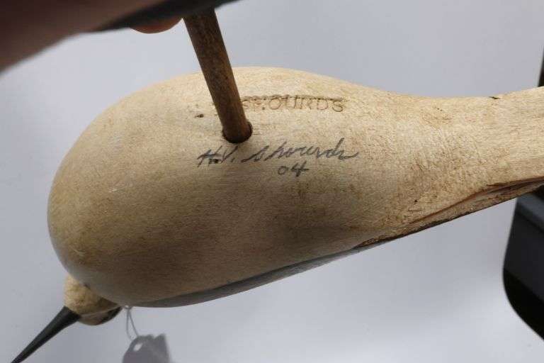 Harry V. Shourds Pigeon Carving - Dixon's Auction at Crumpton