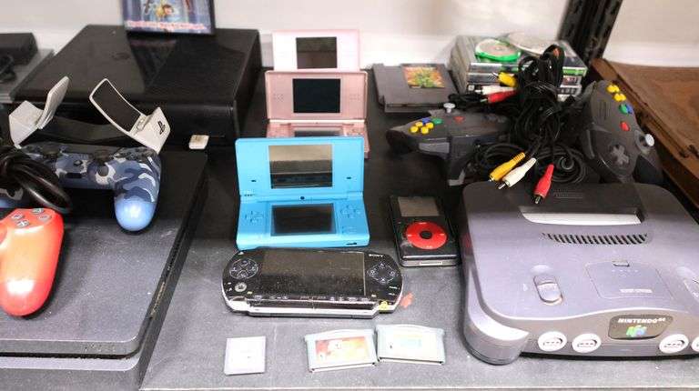 Game System Lot with Consoles, Games & Controllers Nintendo 64 Etc ...