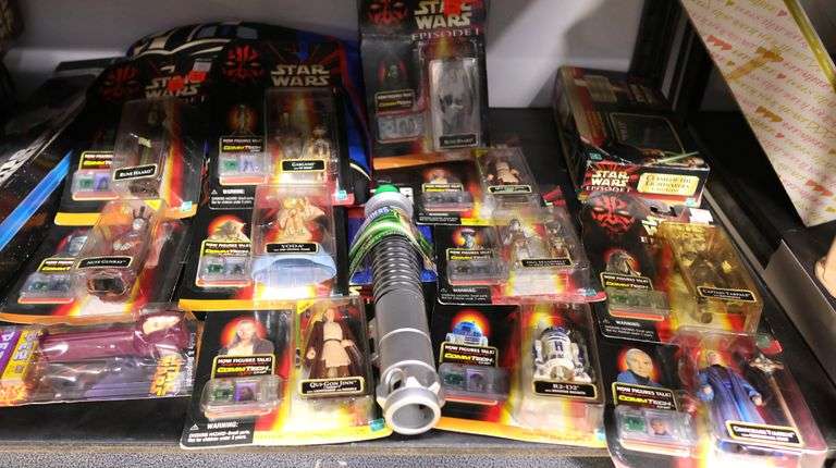 Lot of New Old Stock Star Wars Action Figures & Toys - Dixon's Auction ...