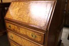 Modern Desk - Dixon's Auction at Crumpton