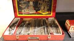 Vintage Erector Set & Lionel Train Set Buildings & Parts - Dixon's ...