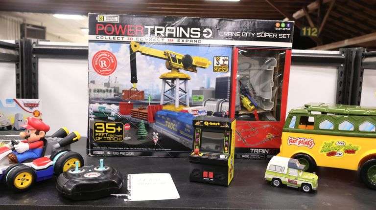 Power Train, Mario Kart Rc Car, Tmnt Van Etc. - Dixon's Auction at Crumpton
