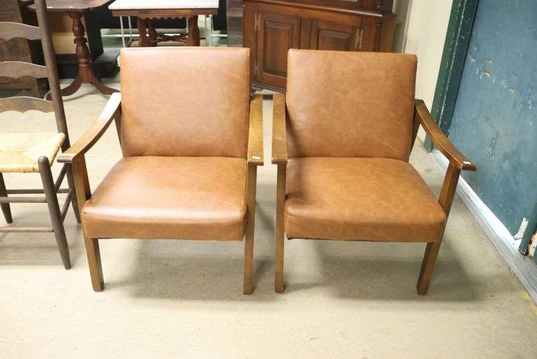 Pair MCM Style Lounge Chairs - Dixon's Auction at Crumpton