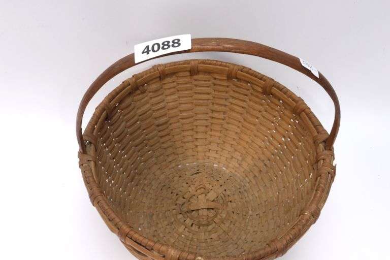 Antique Eastern Shore Splint Basket - Dixon's Auction at Crumpton