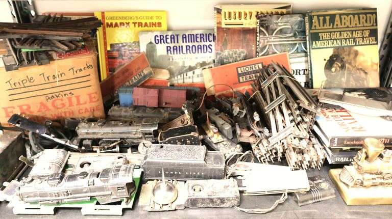 Lot of Vintage Model Railroad Train Cars, Track, Parts & Books Etc ...