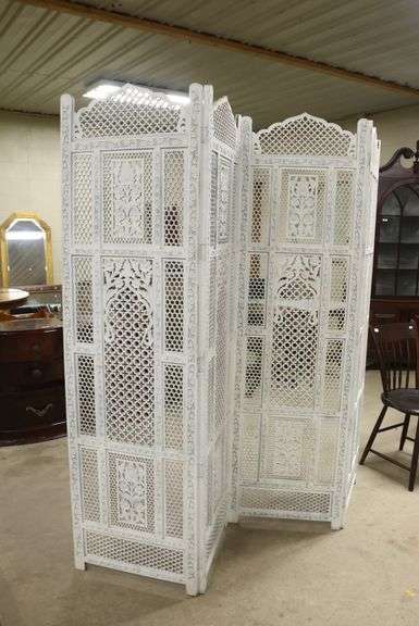 MCM Anglo-Indian Carved Dressing Screen in Later White Paint - Dixon's ...