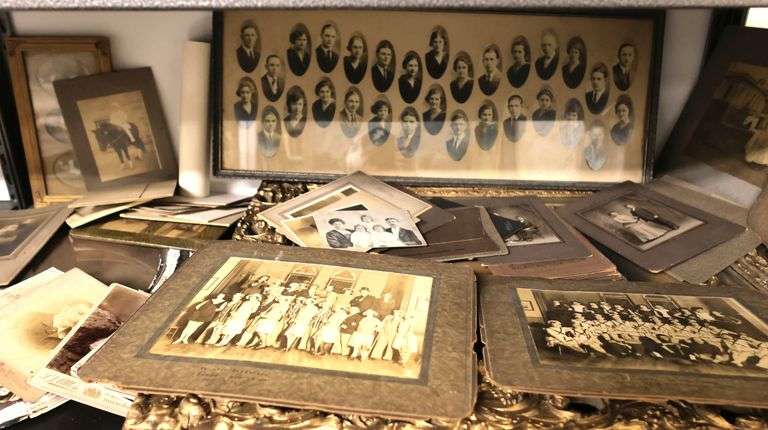 Collection of Vintage & Antique Photos - Dixon's Auction at Crumpton