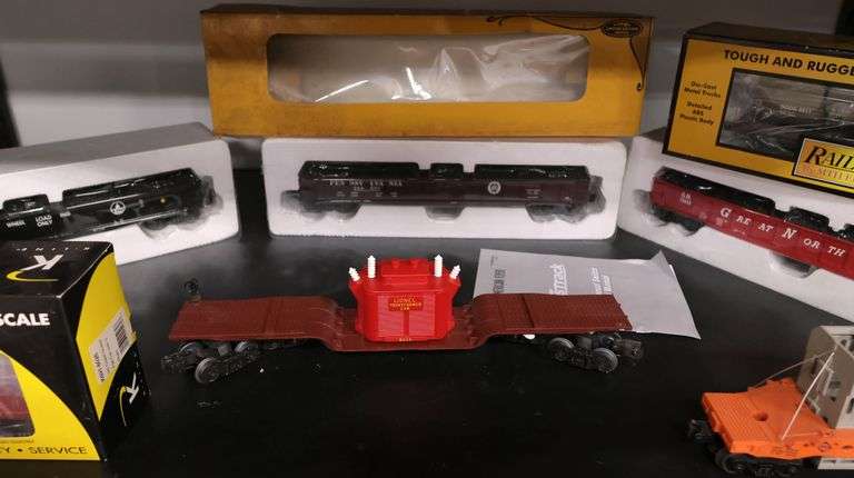 Lot of Vintage Model Railroad Train Cars By K-Line, Railking Etc ...