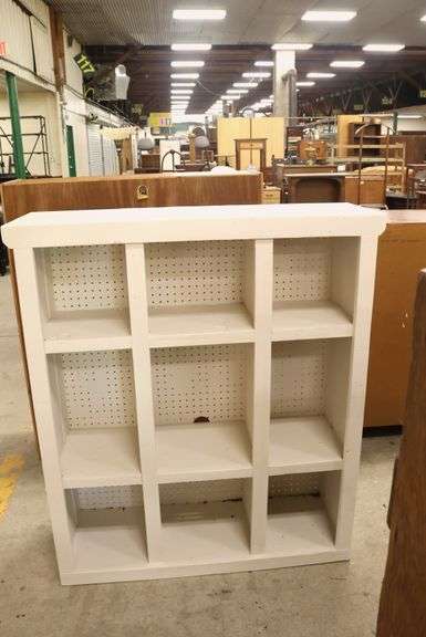 Painted Shelf - Dixon's Auction at Crumpton
