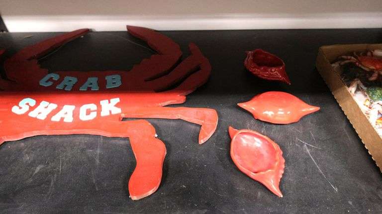 Crab Shack Lot, Wall Sign, Plastic Crabs & Imperial Dishes - Dixon's ...