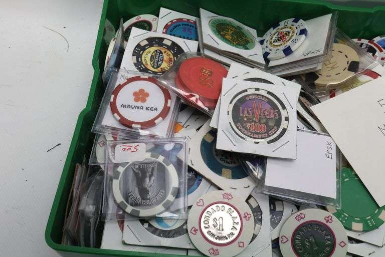 Collection of 500 Assorted Poker Chips - Dixon's Auction at Crumpton
