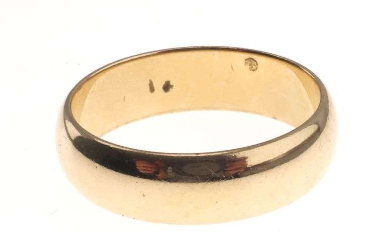14k Gold Band/Ring 6.5g - Dixon's Auction at Crumpton