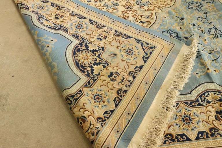 *NO STORAGE* 150" X 110" Rug - Dixon's Auction at Crumpton