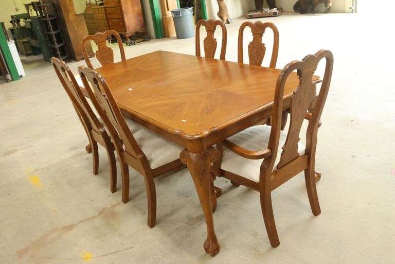 Claw Foot Dining Set, Scratches & Wear, Stains - Dixon's Auction at ...