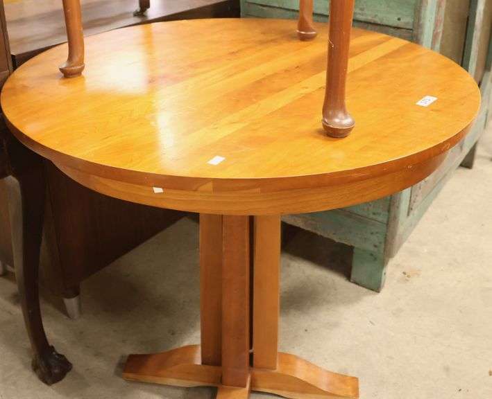 Quality Modern Farmhouse Cherry Parlor Table - Dixon's Auction at Crumpton