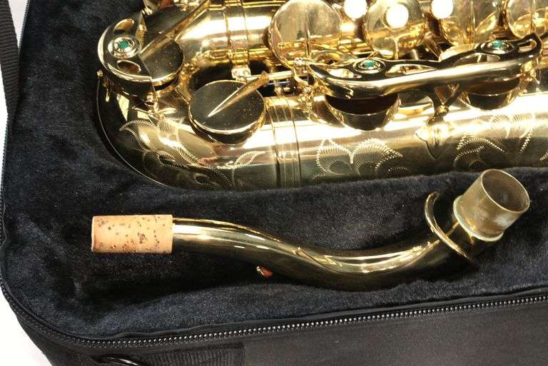 Jean Baptiste Model Jb686tl Saxophone - Dixon's Auction at Crumpton