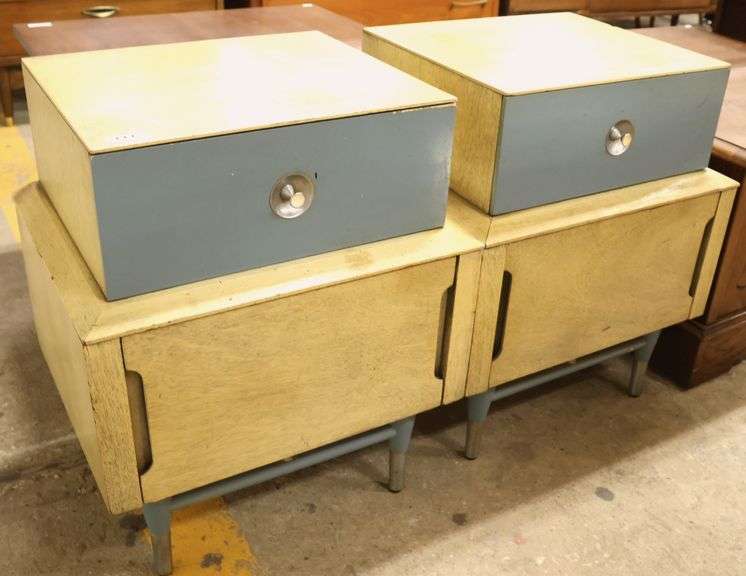 Pair Basic-Witz MCM Nightstands, Wear - Dixon's Auction at Crumpton