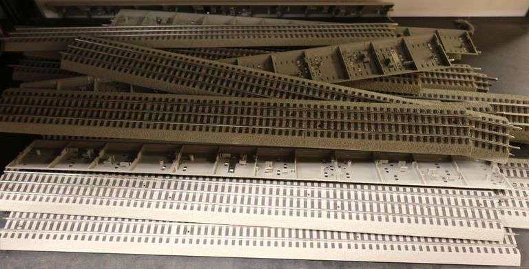 Lot of Vintage Model Railroad Train Track - Dixon's Auction at Crumpton