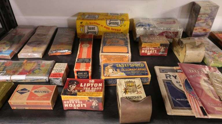 Lot of Vintage / Antique Advertising Boxes - Dixon's Auction at Crumpton