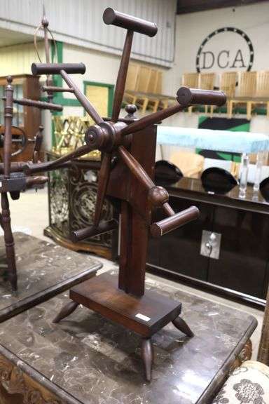 Antique Wool Winder - Dixon's Auction at Crumpton