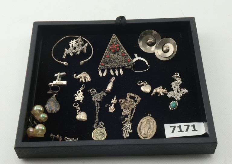 Silver & Sterling Silver Jewelry Lot - Dixon's Auction at Crumpton