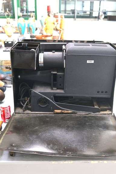 Vintage Military Projector - Dixon's Auction at Crumpton