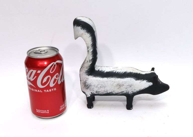 Duane Alvarez Santa Fe New Mexico Folk Art Skunk Carving - Dixon's ...
