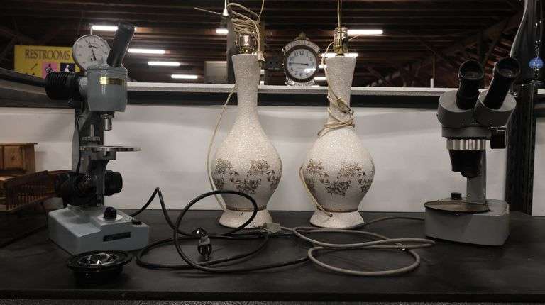 Lot of Vintage Table Lamps & Microscopes - Dixon's Auction at Crumpton