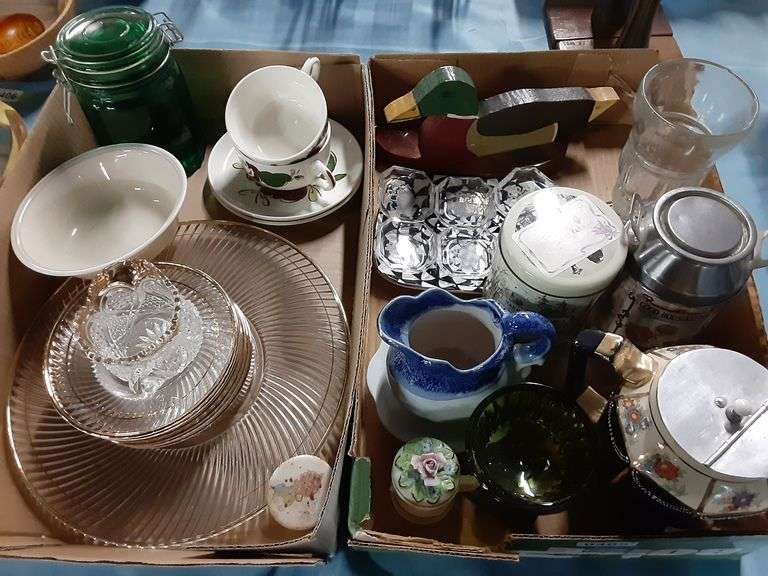 Assortment of Household Items: - Delaware Auction Center