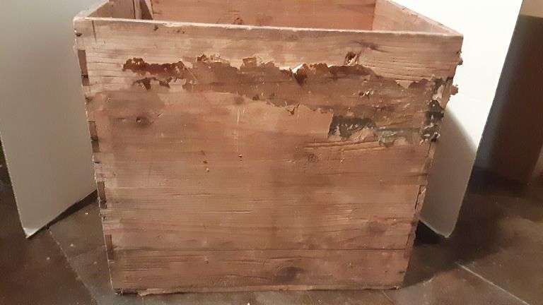 Vintage Tea Crate - Delaware Auction Center