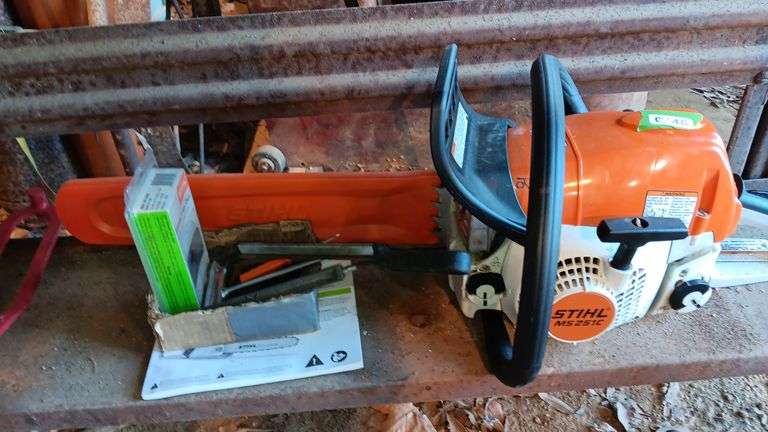 Stihl MS 251C Chainsaw - Delaware Auction Center