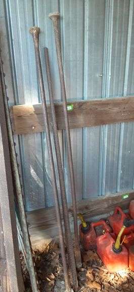 (3) Digging Bars & Pry Bar - Delaware Auction Center