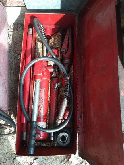 Porta Power Hydraulic Jack w/ Attachments and Case - Delaware Auction ...