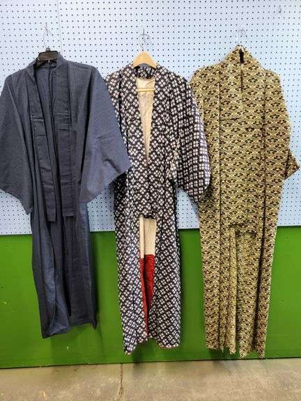 (3) Assorted Japanese Kimonos - Delaware Auction Center