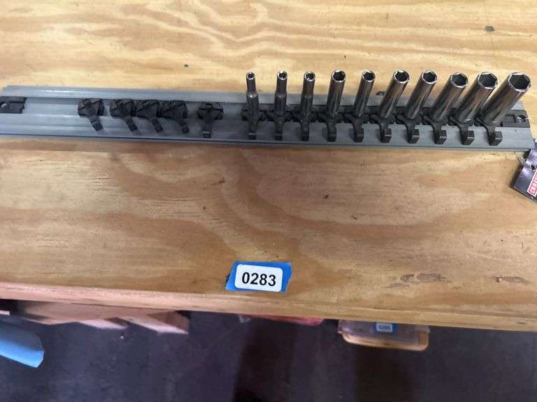 Craftsman Socket Rail w/ (10) 1/4" SAE Craftsman Sockets - Delaware ...