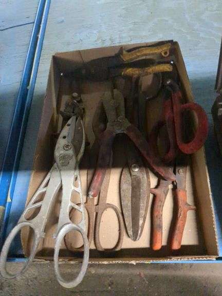 Assorted Snips and Cutting Tools - Delaware Auction Center