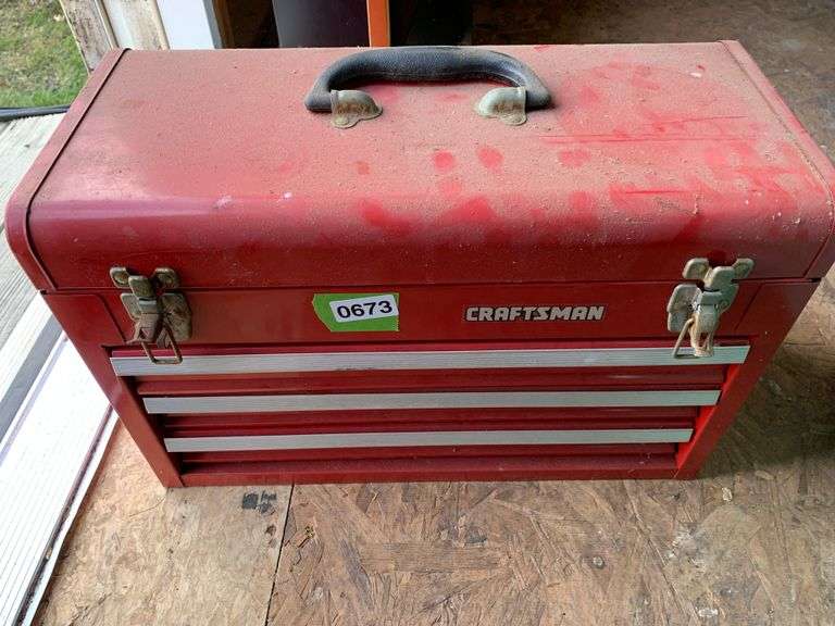 Small Craftsman Tool w/tools - Delaware Auction Center