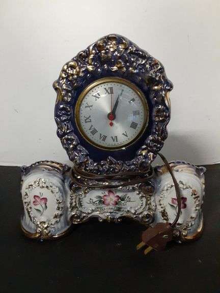 Oxford Metal Spinning Co. Electric Clock - Delaware Auction Center