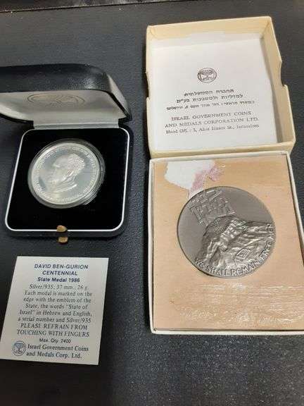 (2) Israeli Silver Coins - Delaware Auction Center